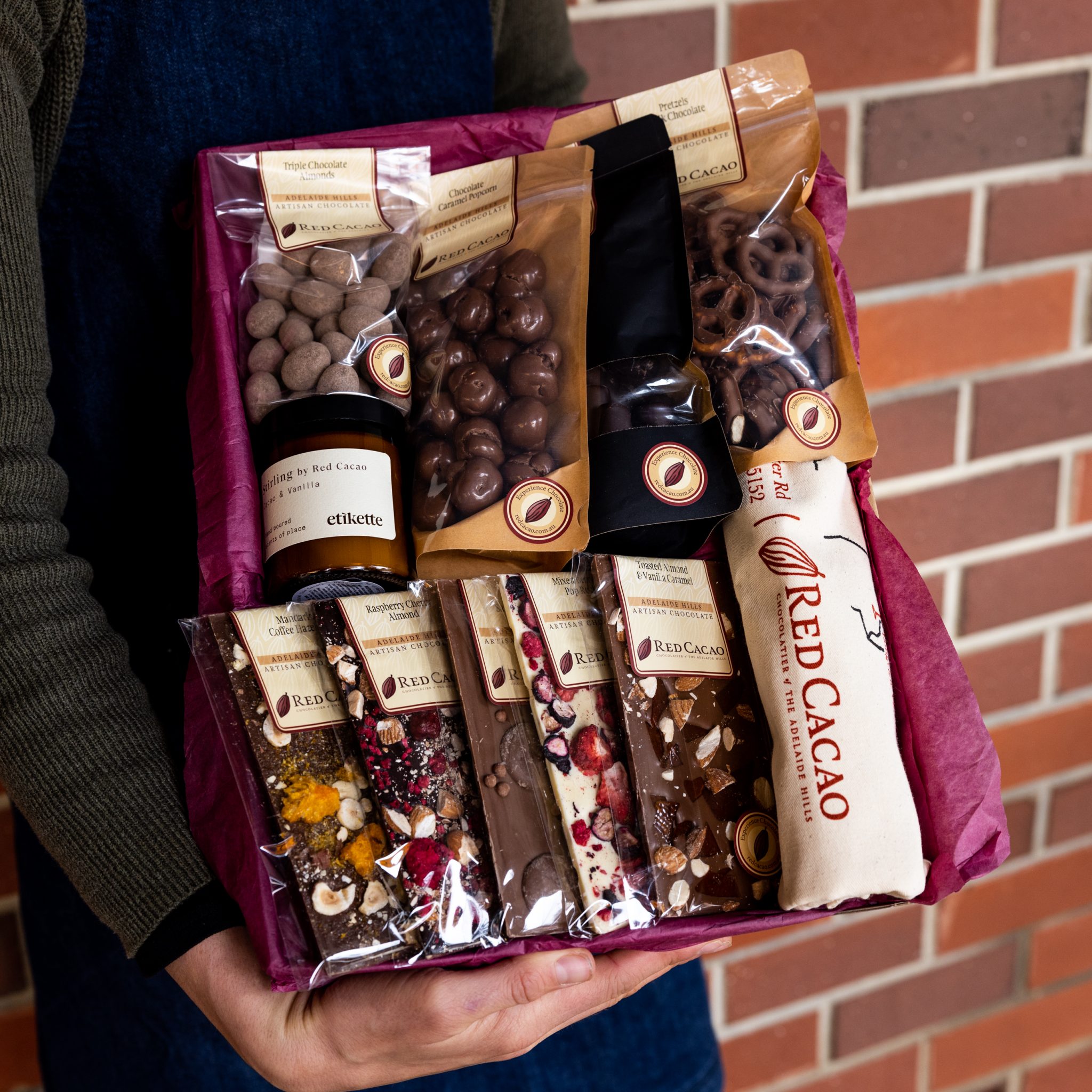 Gifting – Red Cacao